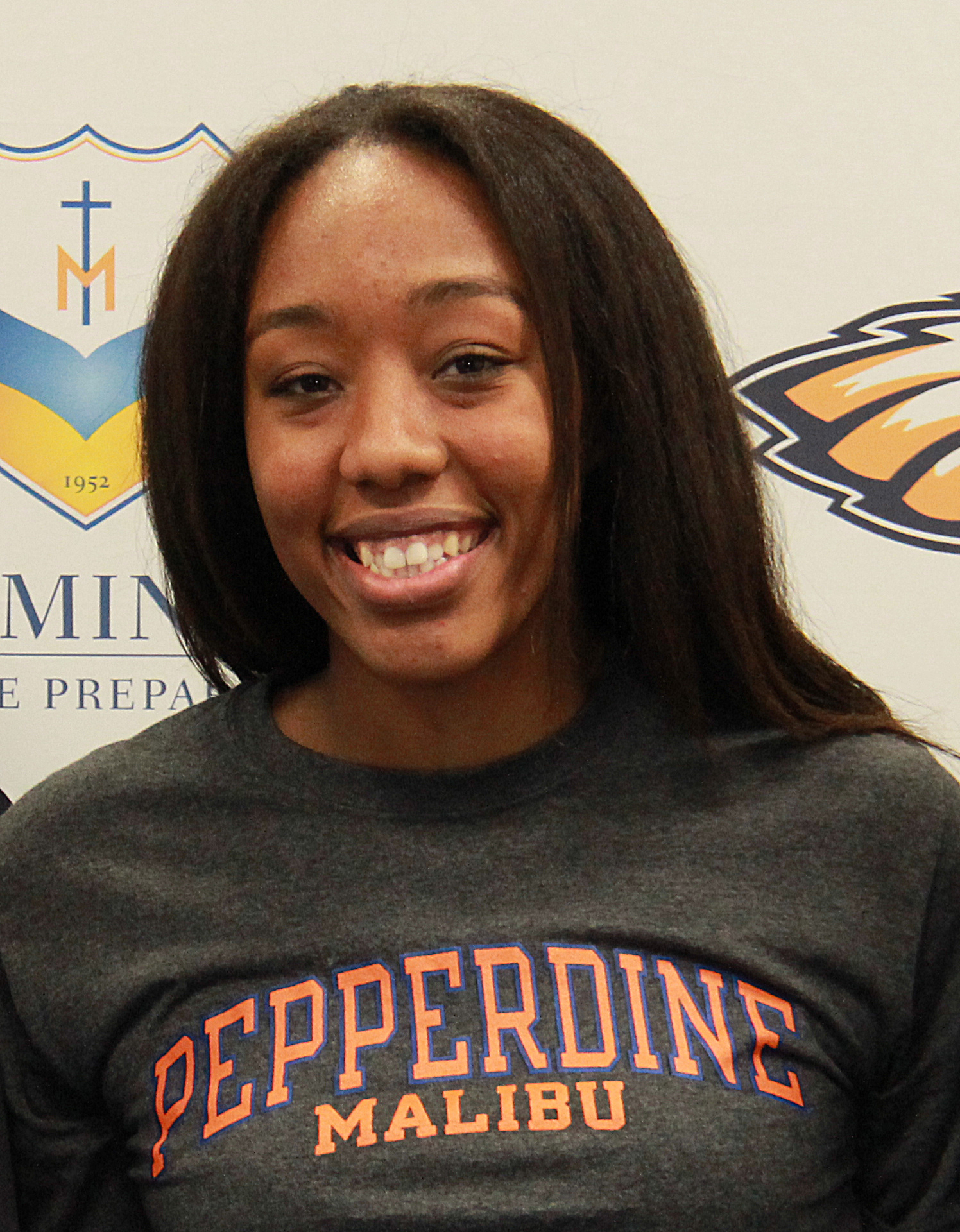 Stanback Signs Letter of Intent | CHAMINADE NEWS